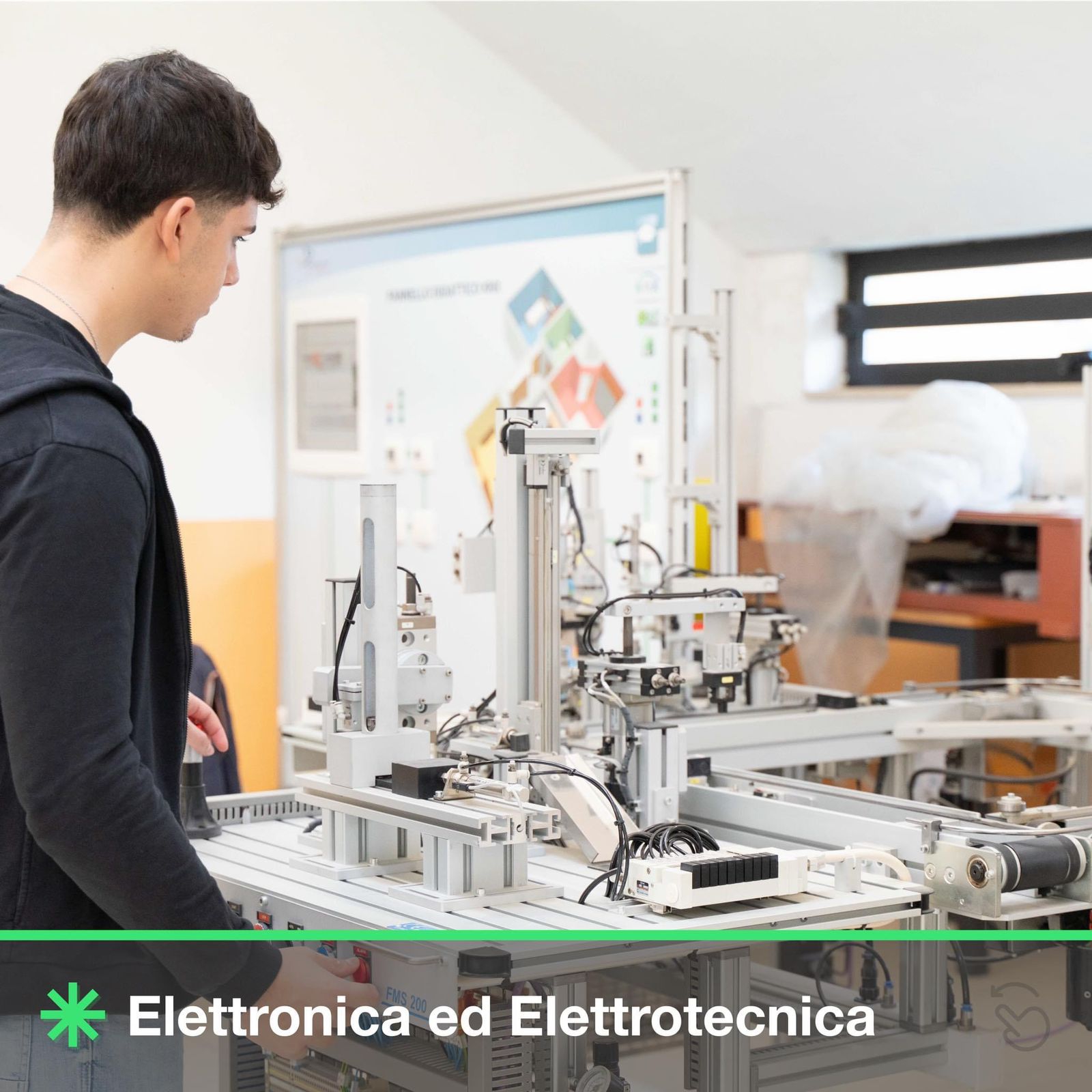 Gallery - Italian High School For Sciences and Applied Technology